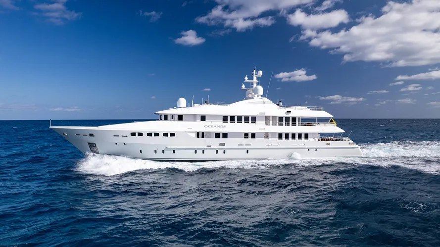 OCEANOS yacht for charter (Mondomarine, 49.23m, 2006)